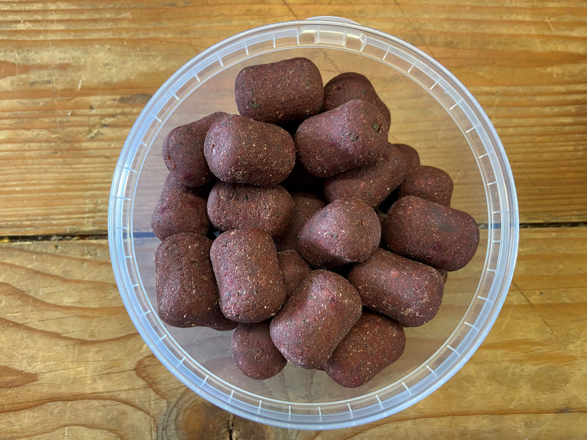 Catfish Pro Spicy Mack Chunks 30mm – Catfish-Pro Ltd